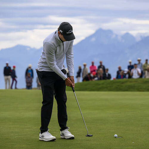 Cedric Gugler à cinq coups de la tête de l'European Masters