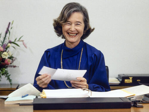 Le Conseil National rend hommage à Elisabeth Kopp