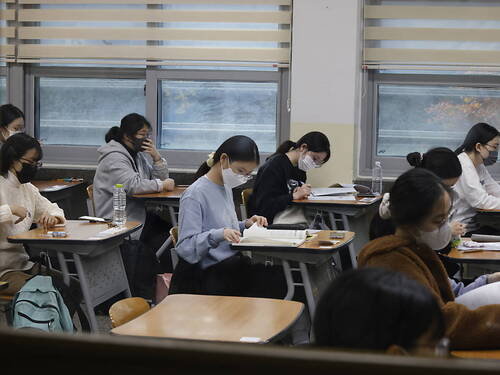 Police mobilisée et espace aérien sud-coréen fermé pour le Suneung