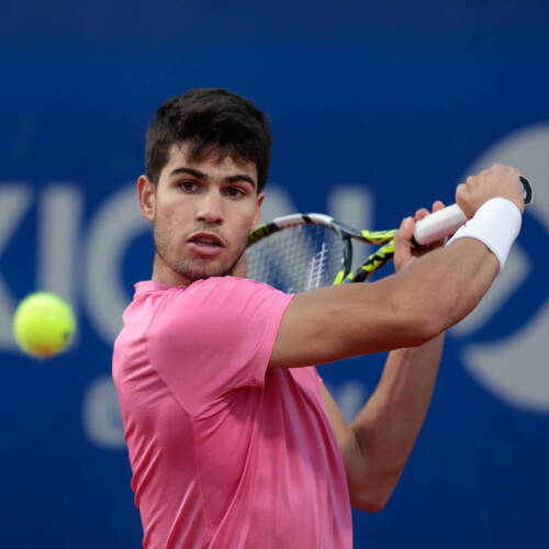 Alcaraz, impressionnant pour son retour, s'impose